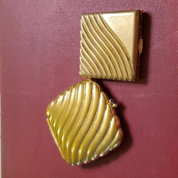 Estee Lauder | Makeup | Vintage Estee Lauder 97s Golden Compacts | Poshmark